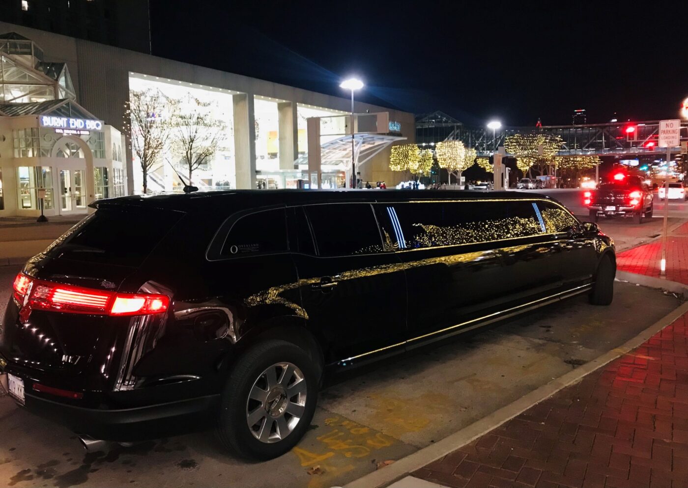 5 Benefits Of Renting A Limo For Corporate Events - Green Business Only