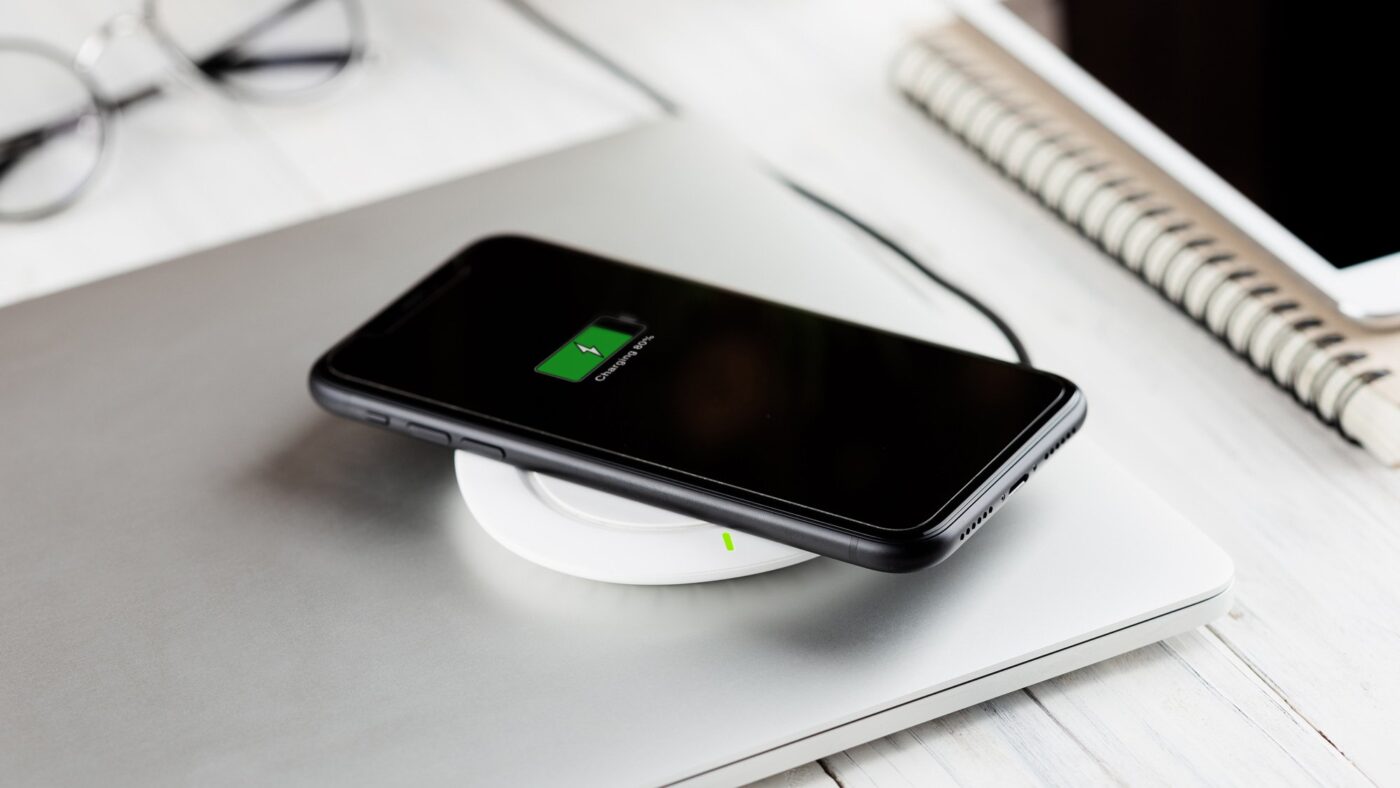 3 Pros and Cons of Using Wireless Charging Systems - Green Business Only