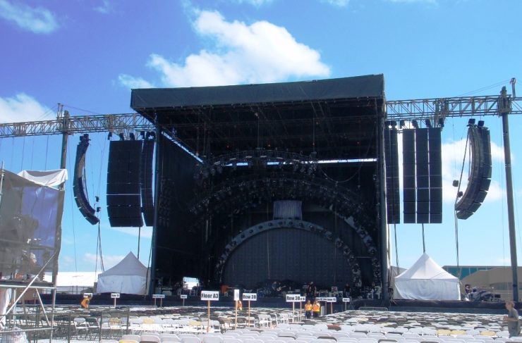 How To Start An Event Stage Setting Business - Green Business Only