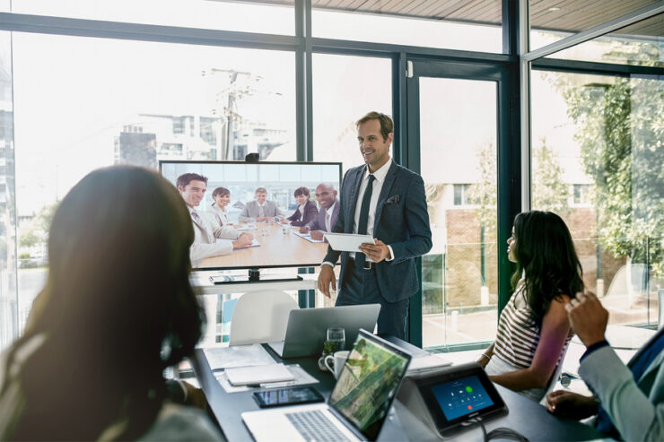 5 Tech Tips to Improve Your Boardroom Setup - Green Business Only